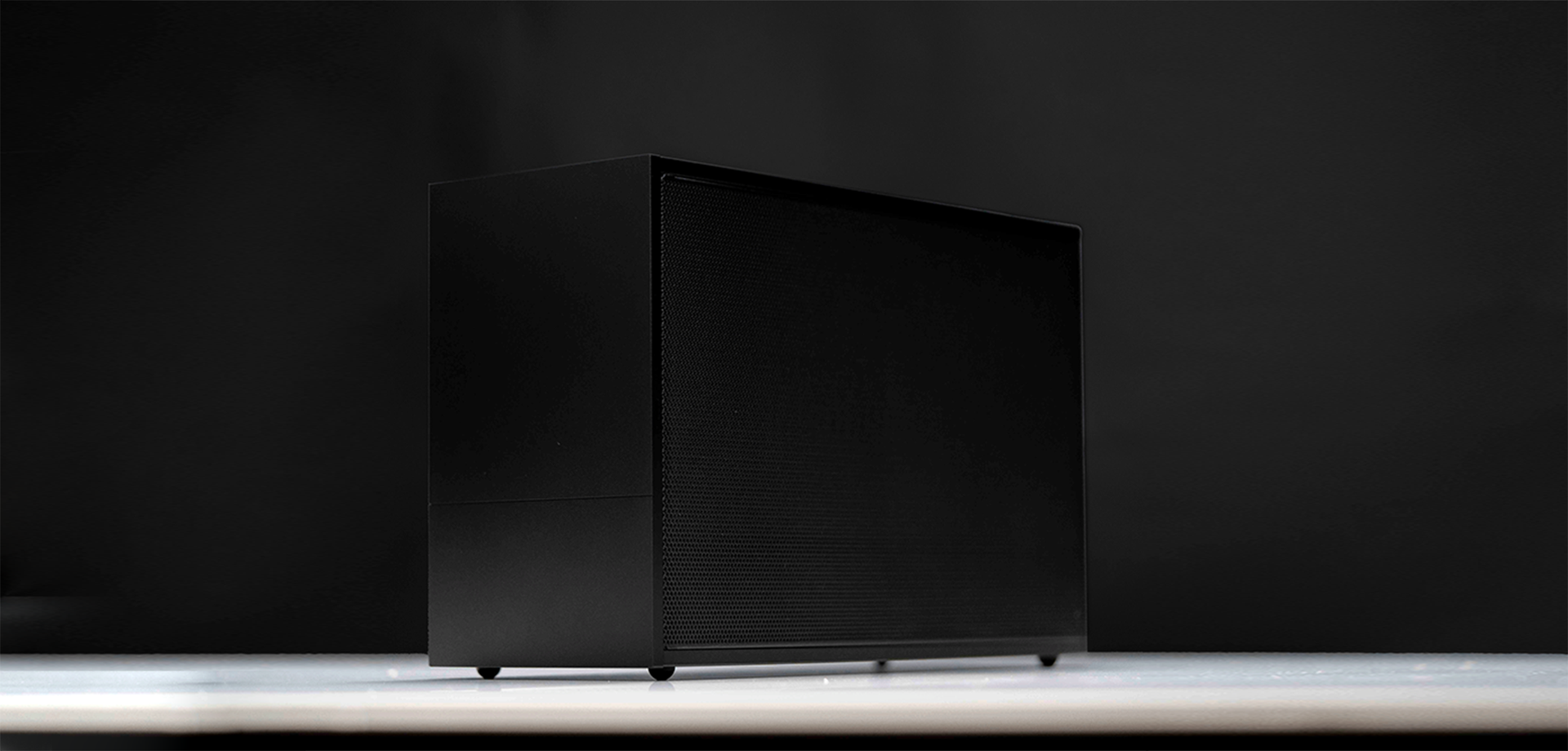 NCASE T1 - Premium ITX Sandwich Case (Gunmetal)